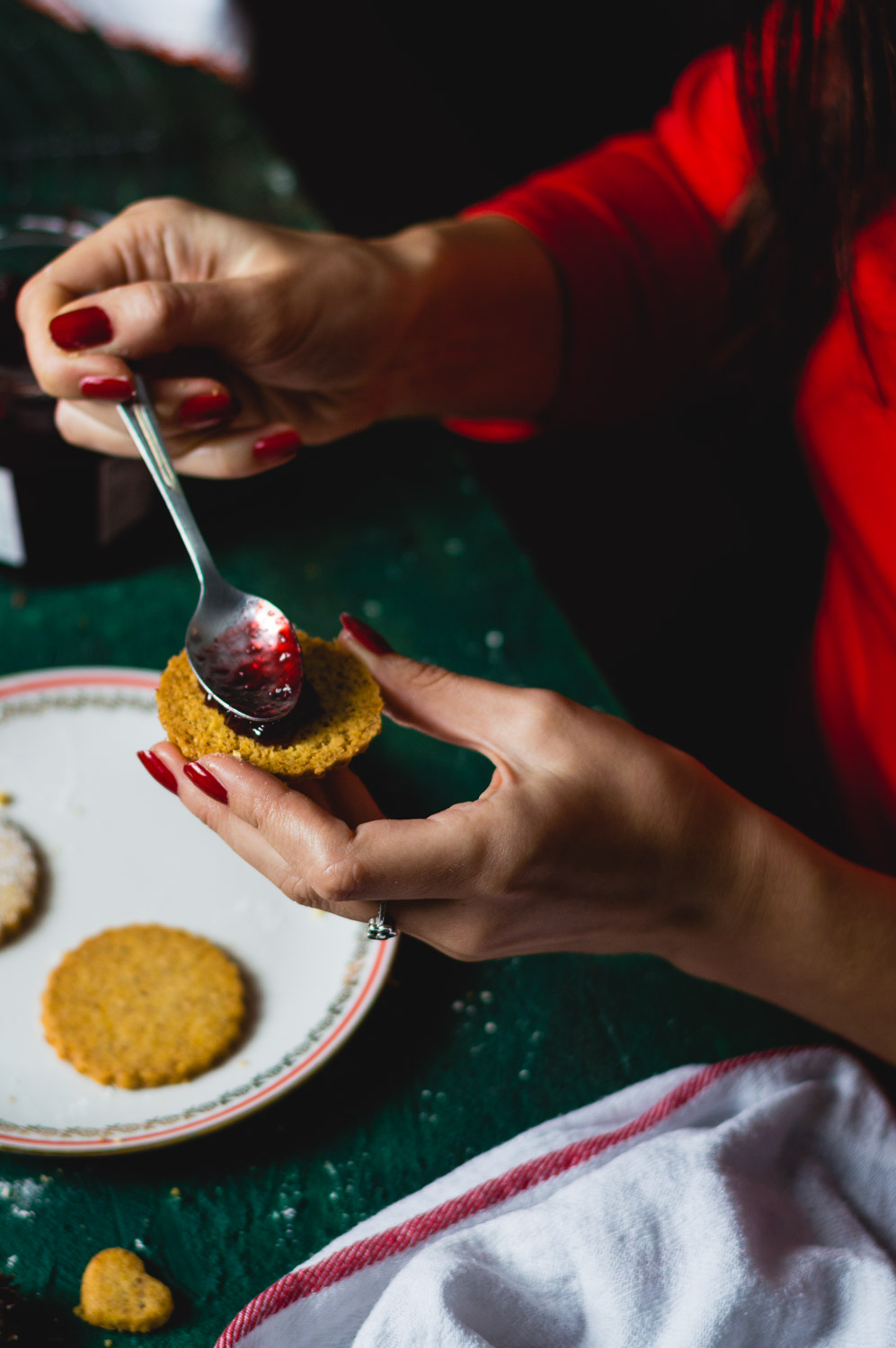 Best Recipe for Linzer Cookies. Ever! - Food and Mood
