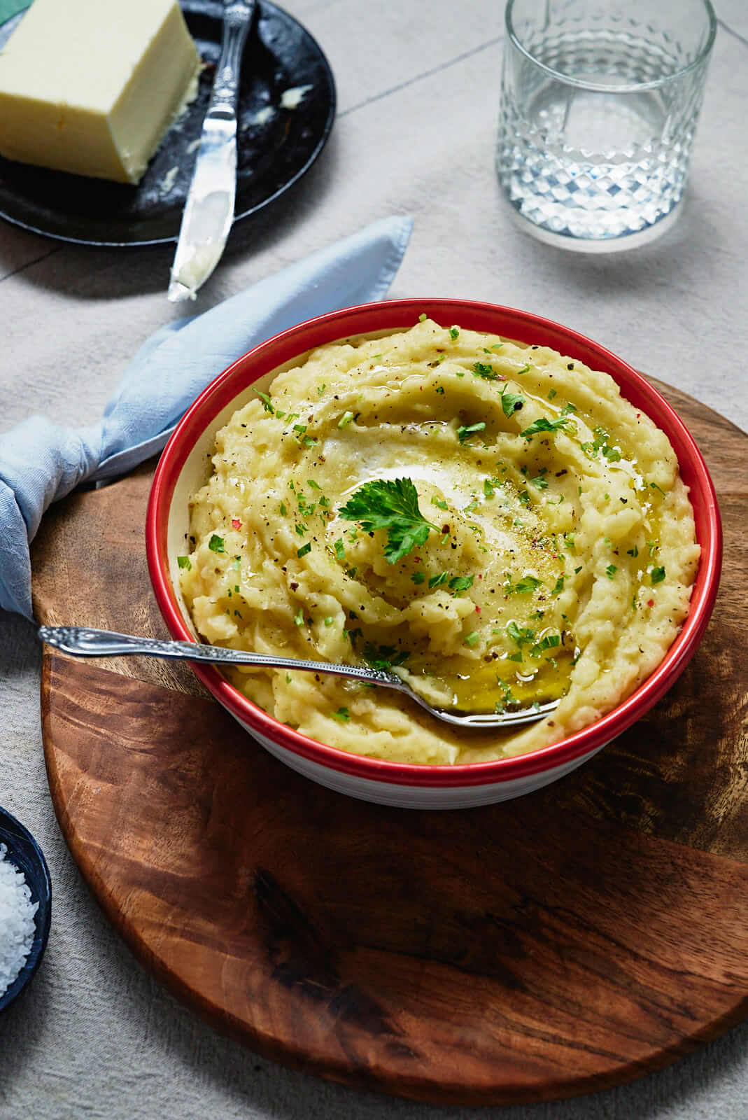 Easy Traditional Mashed Potatoes Recipe - Food and Mood