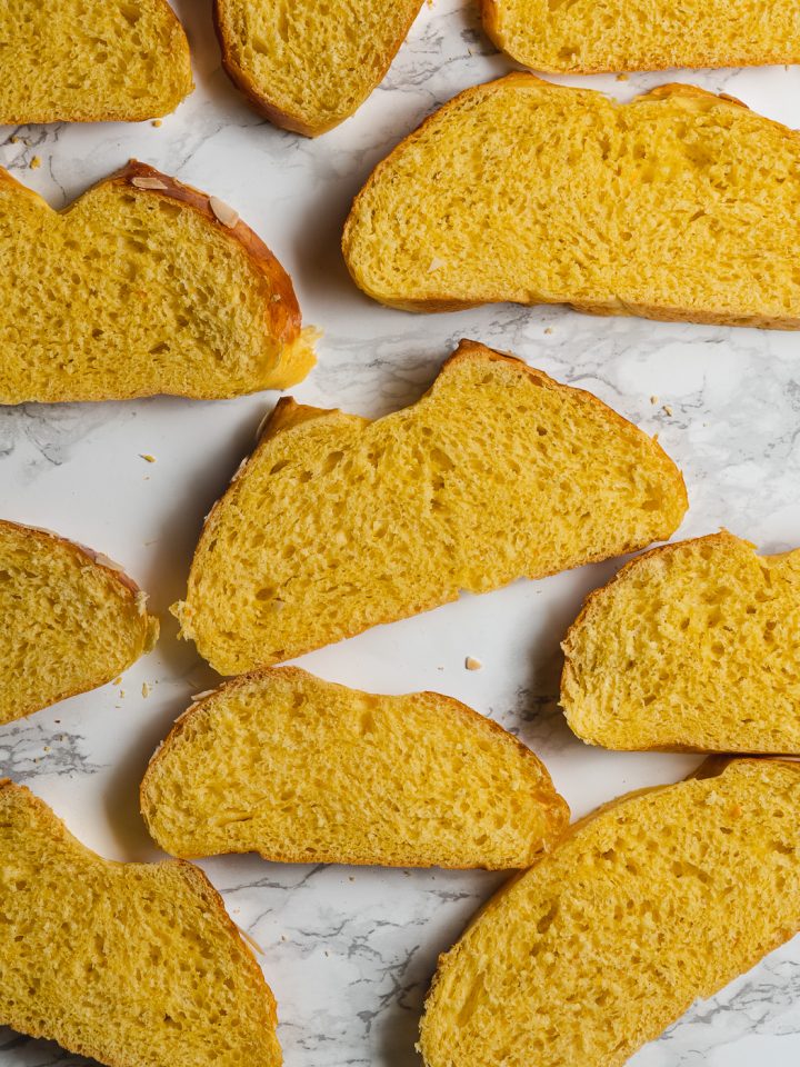 Pinca (Sirnica) - Sweet Croatian Easter Bread - Food and Mood