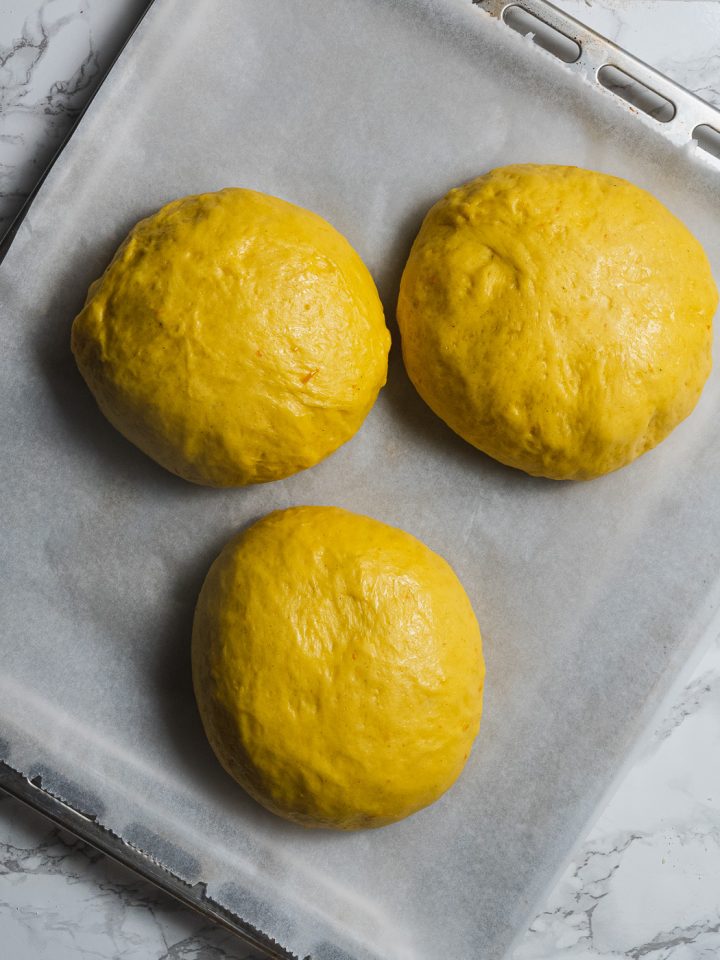 Pinca (Sirnica) - Sweet Croatian Easter Bread - Food and Mood